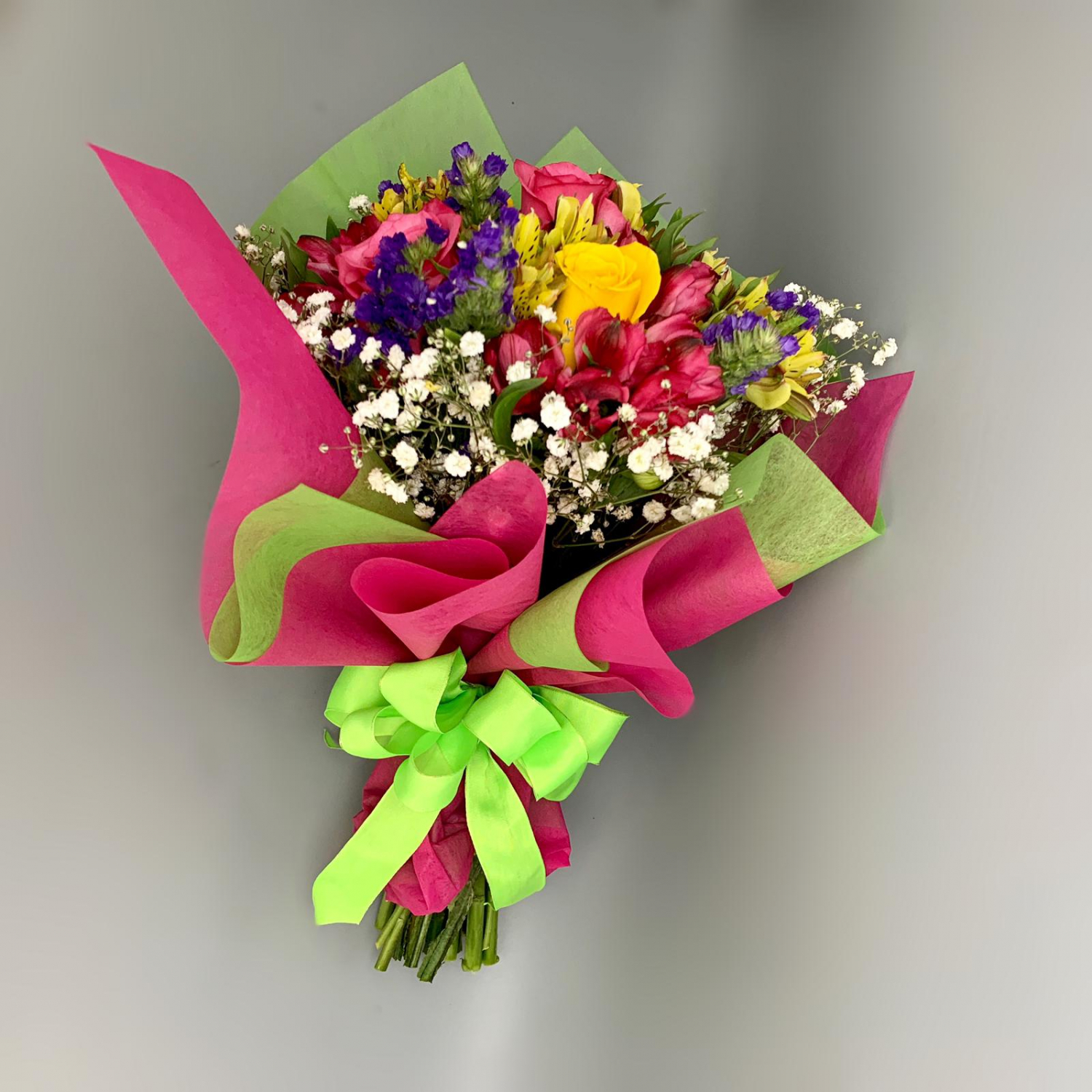 Envía Bouquets de Flores y Servicios, Compra desde tu Hogar.