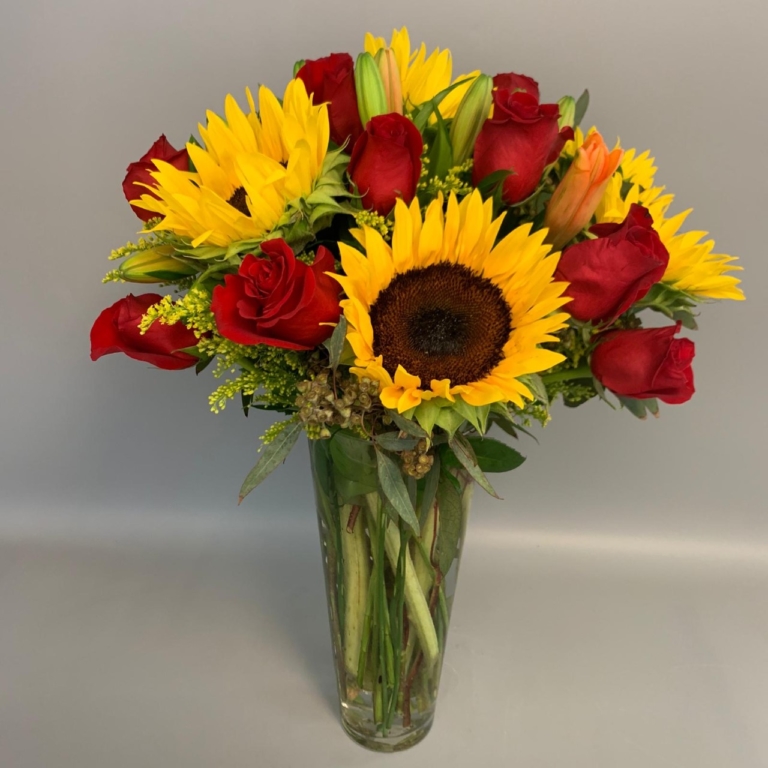 Envío de Arreglos Florales de Rosas Puerto Rico - Flores y Servicios